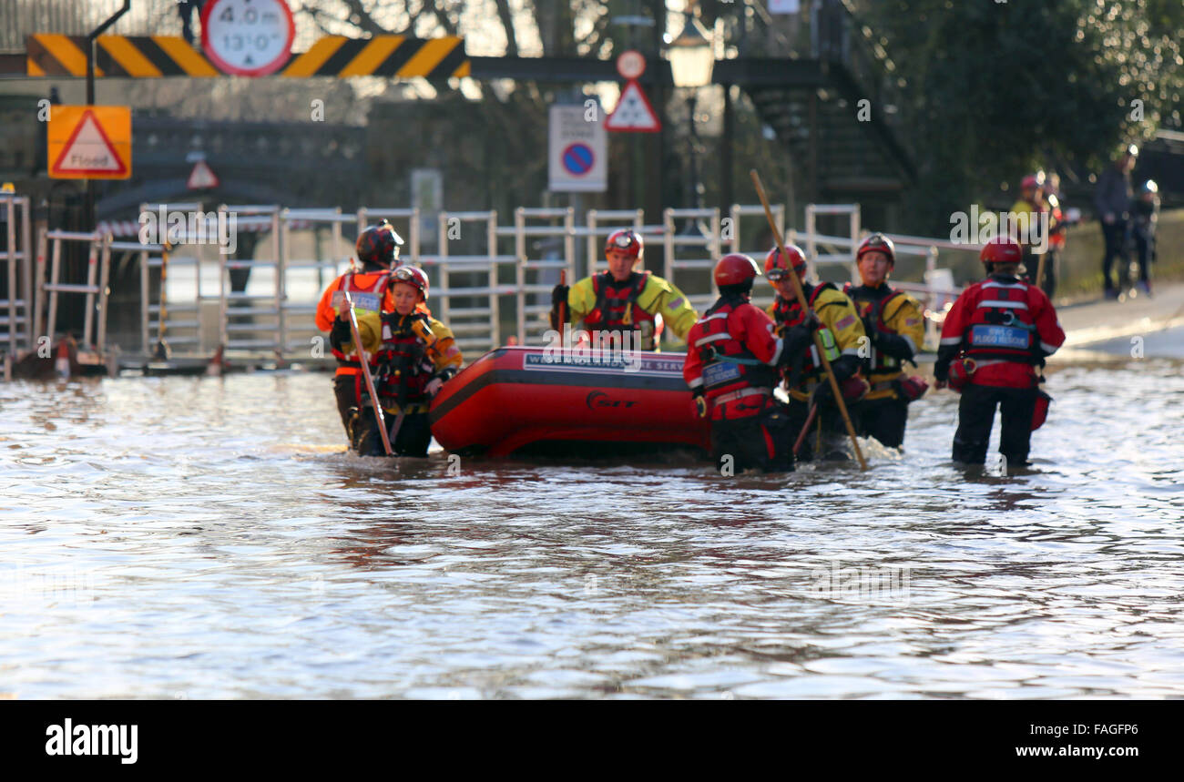 Technical rescue west midlands fire hi-res stock photography and images ...