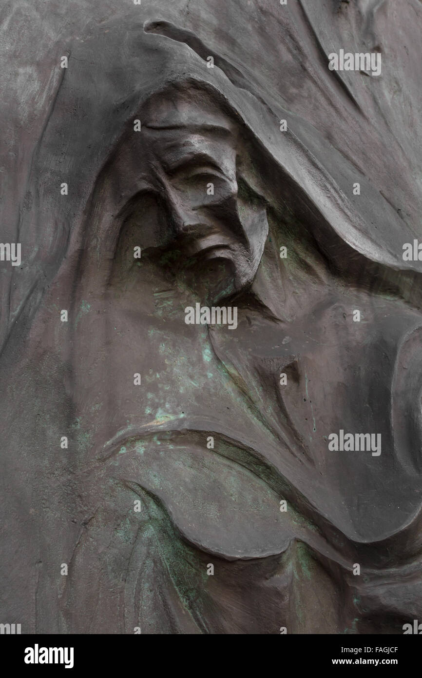 Sculpture depicting Death, in an Italian cemetery Stock Photo - Alamy