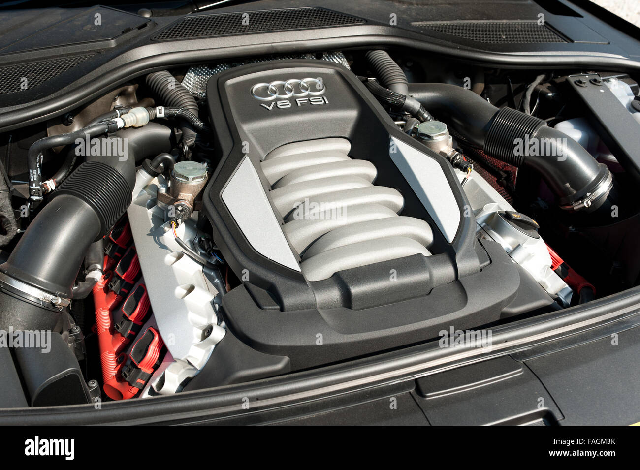 Audi v8 engine hi-res stock photography and images - Alamy