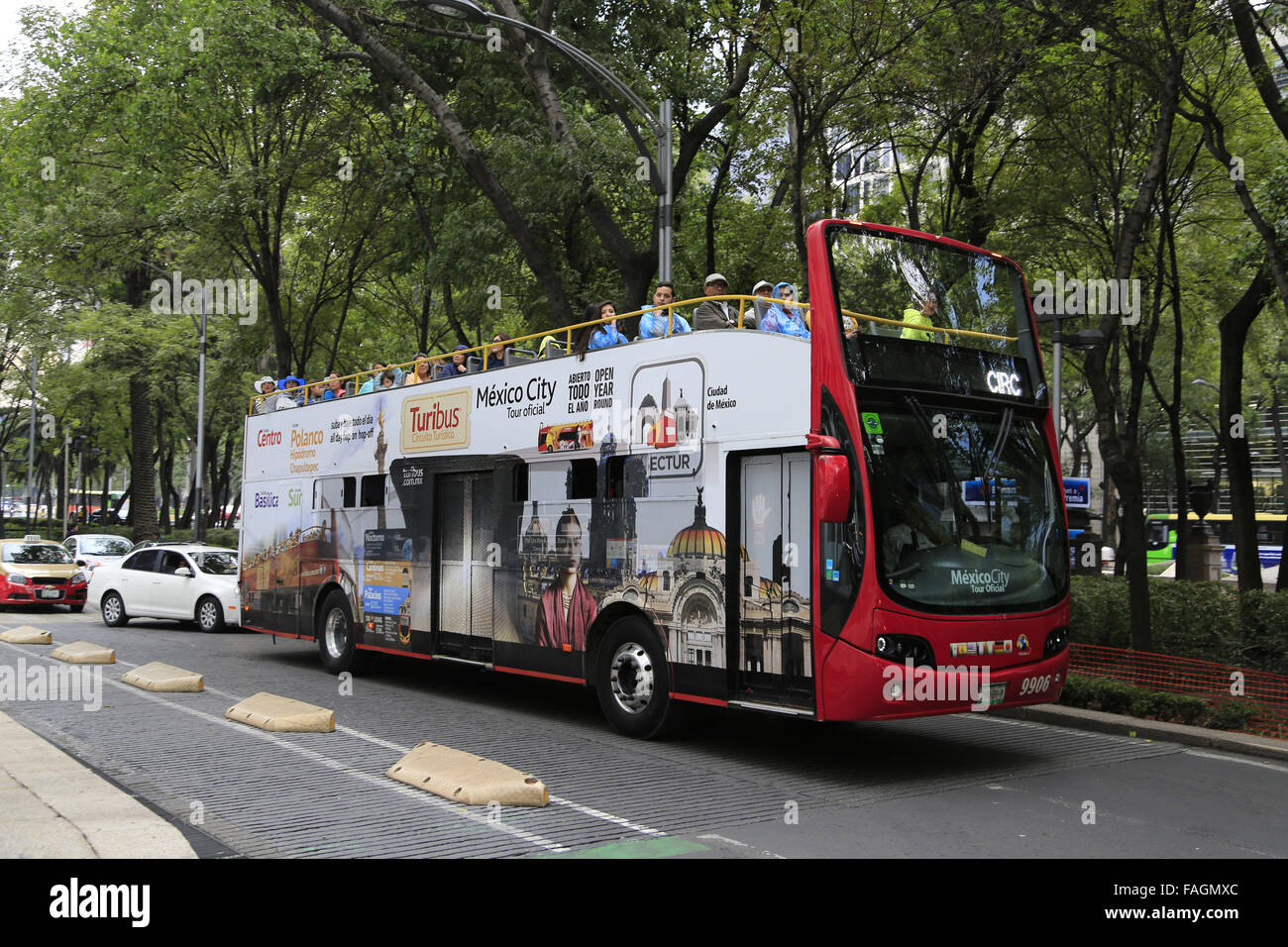 Green bus mexico hi-res stock photography and images - Alamy