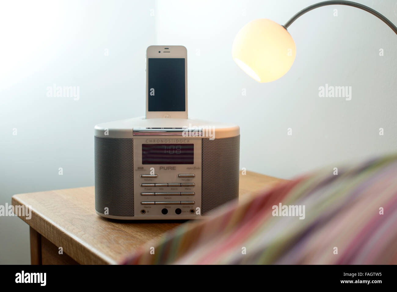 Iphone alarm clock hi-res stock photography and images - Alamy