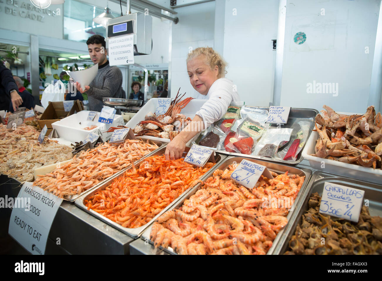 Fish market in Cadiz Spain Stock Photo - Alamy