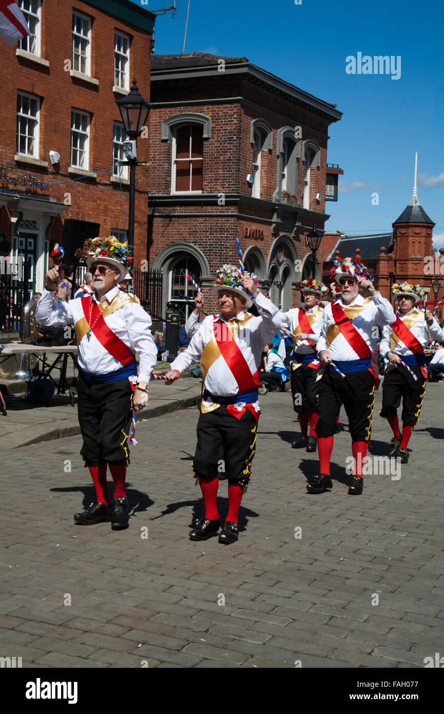 The Manchester Morris Men Morris Dancing Group Stockport Folk Festival ...