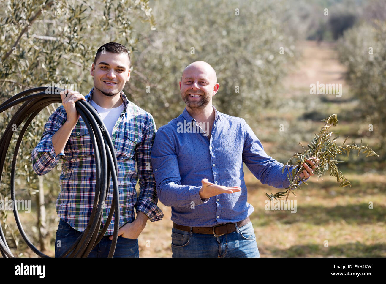 Workmen gardeners hi-res stock photography and images - Alamy