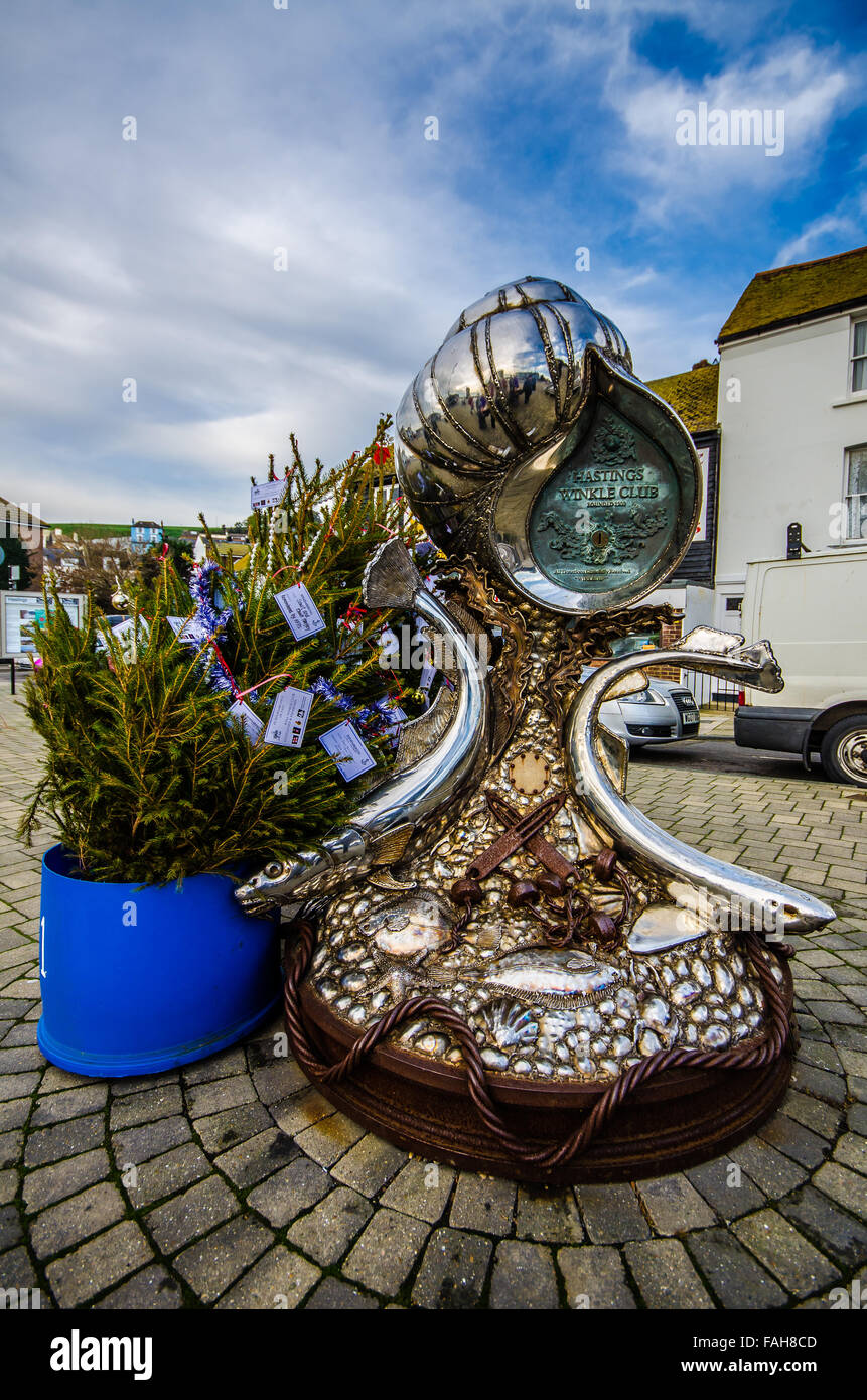 The giant Winkle now adorning Winkle Island in Hastings Old Town by ...