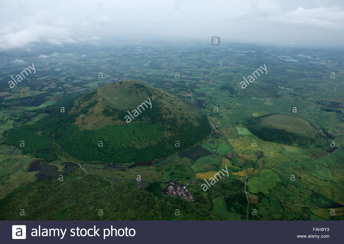 Cinder Cone Volcano Aerial Stock Photos & Cinder Cone Volcano Aerial ...