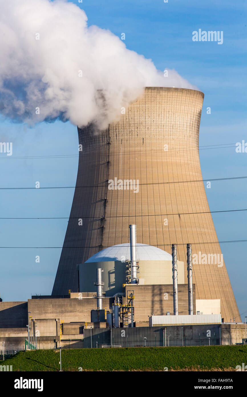 The Belgian Doel Nuclear Power Station, near Antwerp, on the Scheldt ...