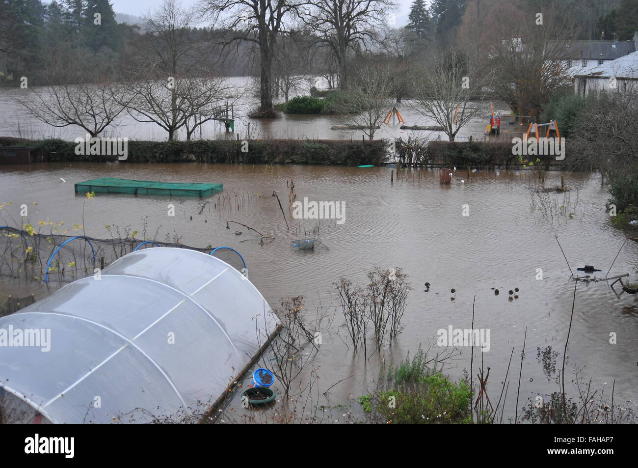 Dunkeld, Perthshire, Scotland, UK. Local flooding during Storm Frank ...