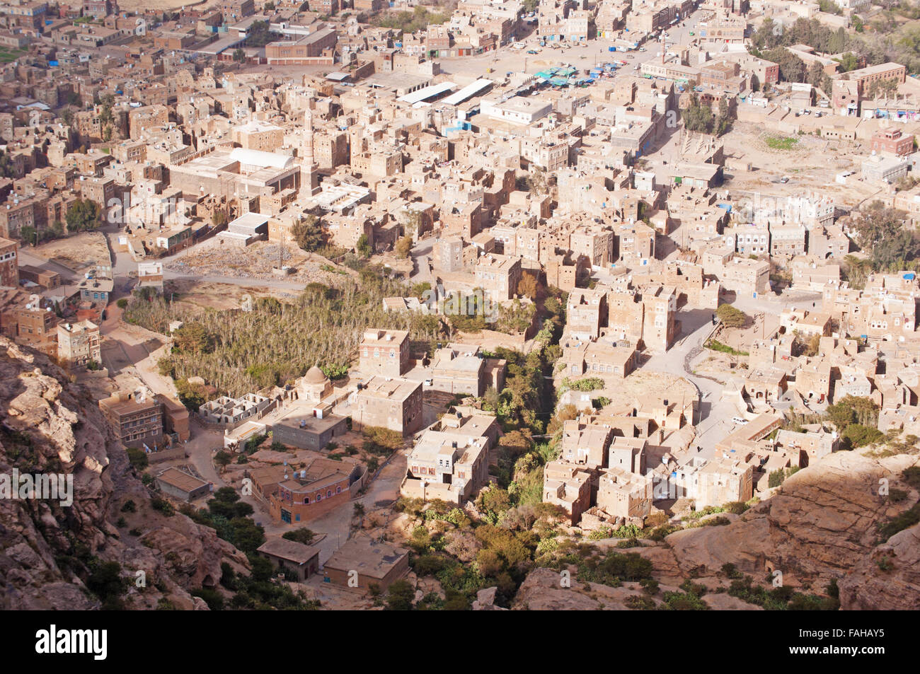 Yemen, nature and landscape: winding road, rocks, houses and village ...