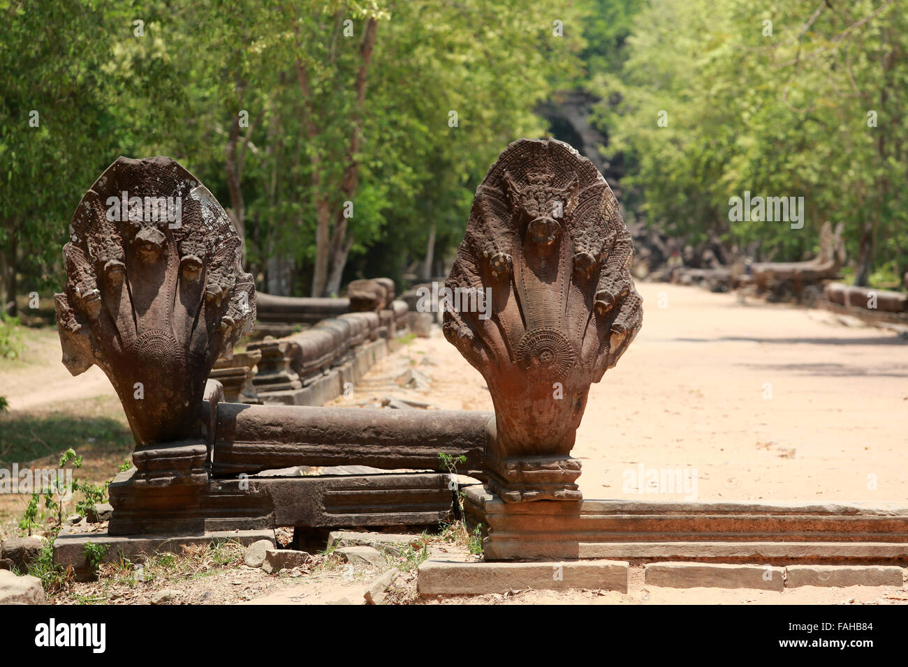 Beng mealea road hi-res stock photography and images - Alamy