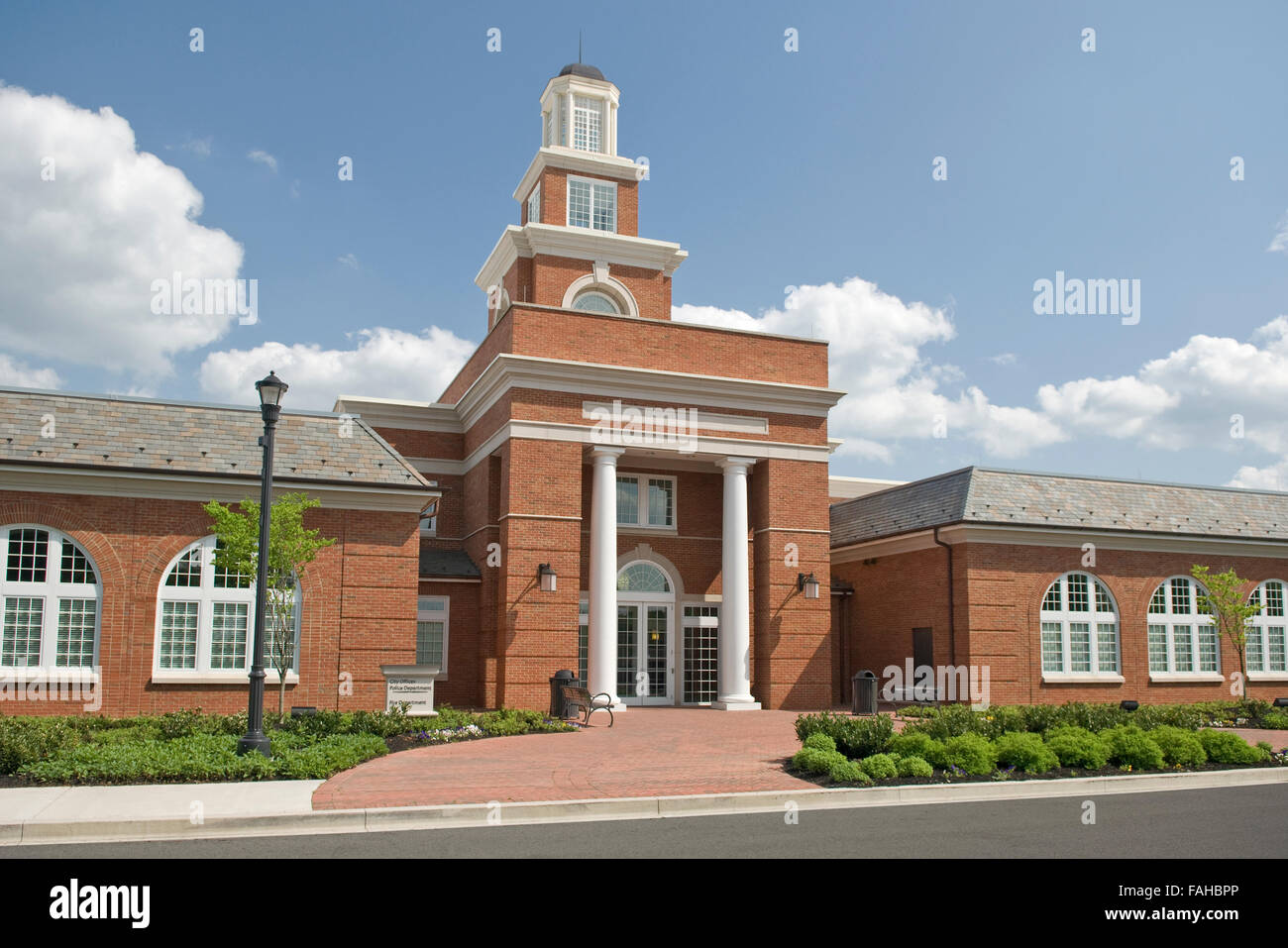 Modern city hall hi-res stock photography and images - Alamy
