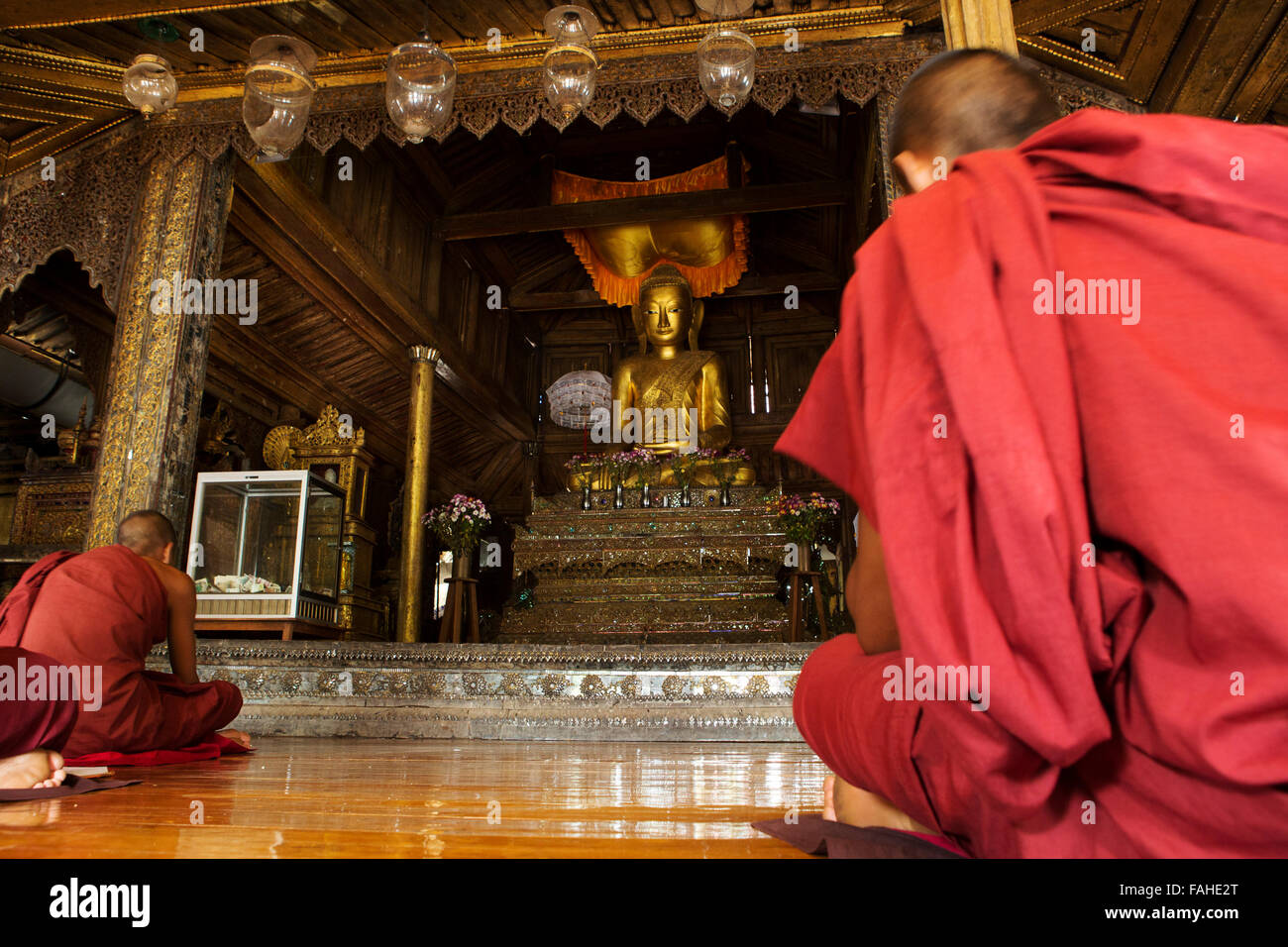 Buddhist monks in prayer at Shwe Yan Pyay Monastery at Taunggyi ...
