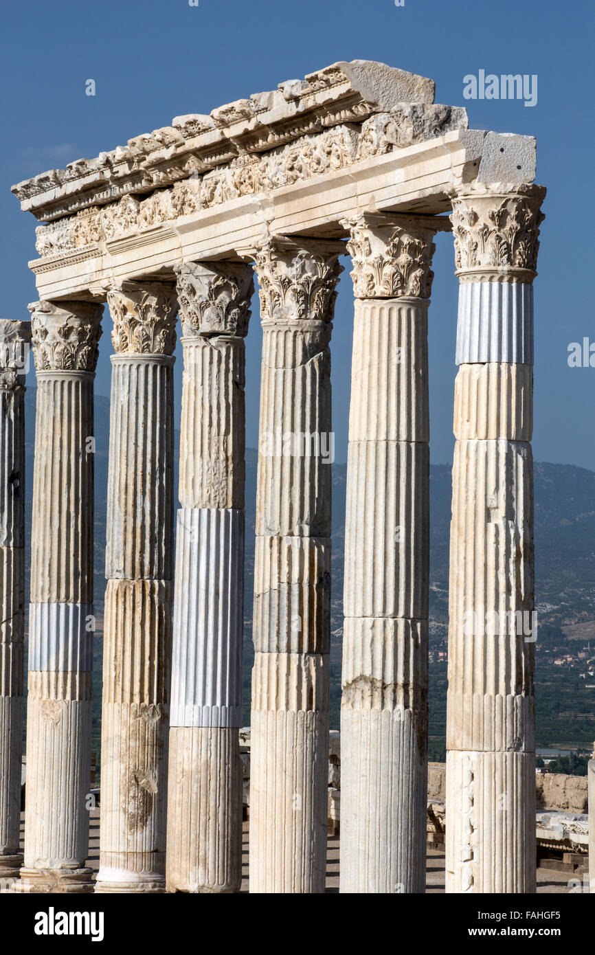 Columns in Laodikya Ancient City in Denizli, Turkey Stock Photo - Alamy