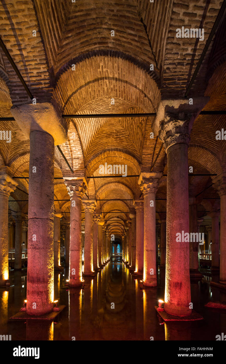 Underground Basilica Cistern, Istanbul, Turkey Stock Photo - Alamy
