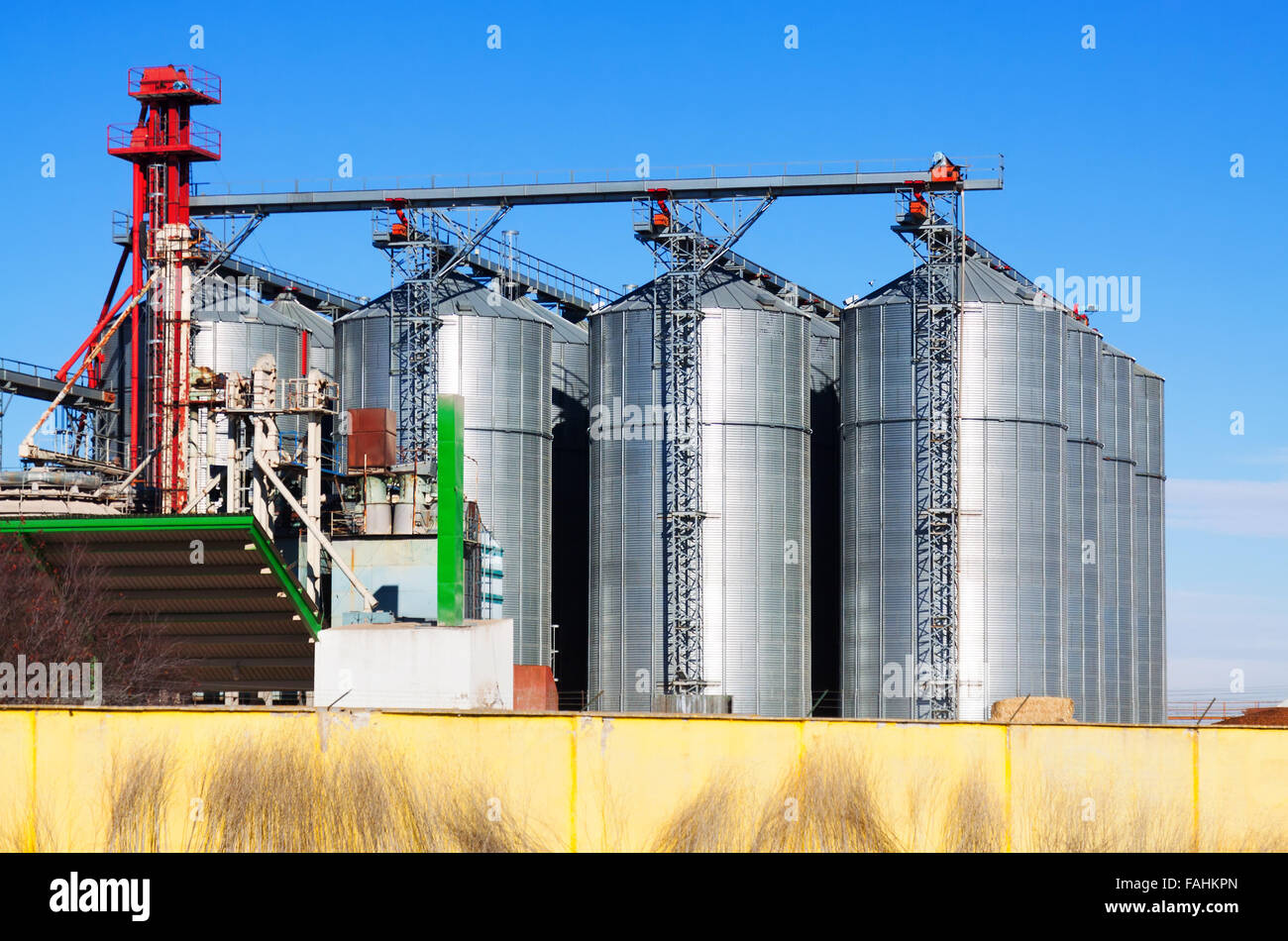 Modern storage hi-res stock photography and images - Alamy