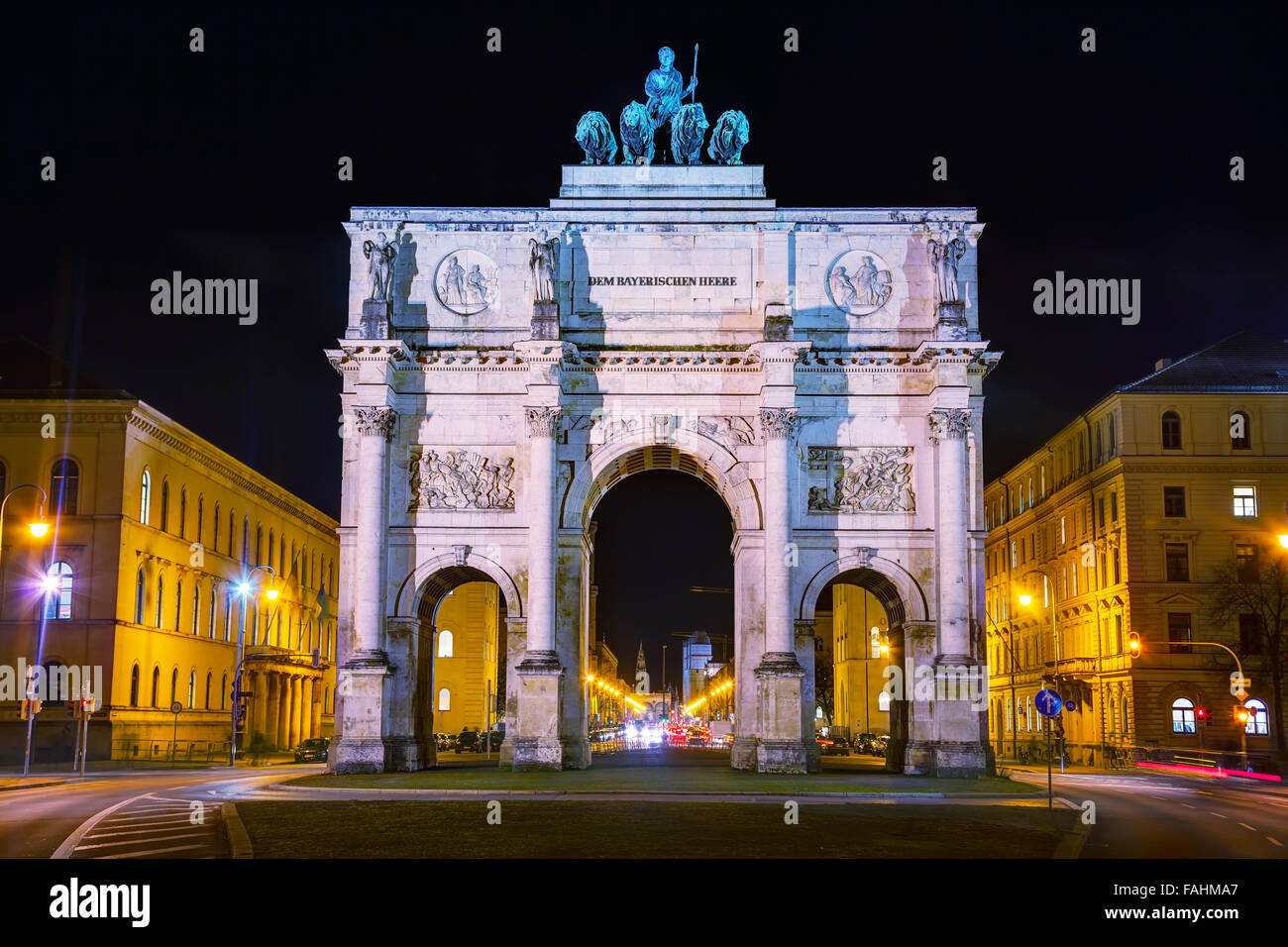 Victory gate hi-res stock photography and images - Alamy