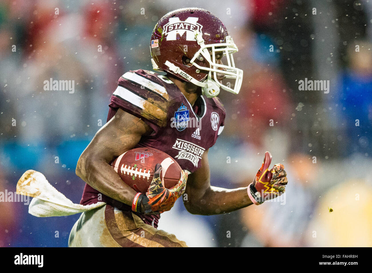 Mississippi State running back Brandon Holloway (10) during the Belk ...