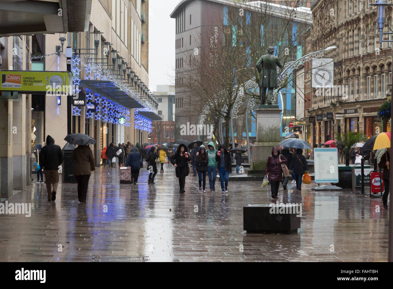 Cardiff weather hi-res stock photography and images - Alamy