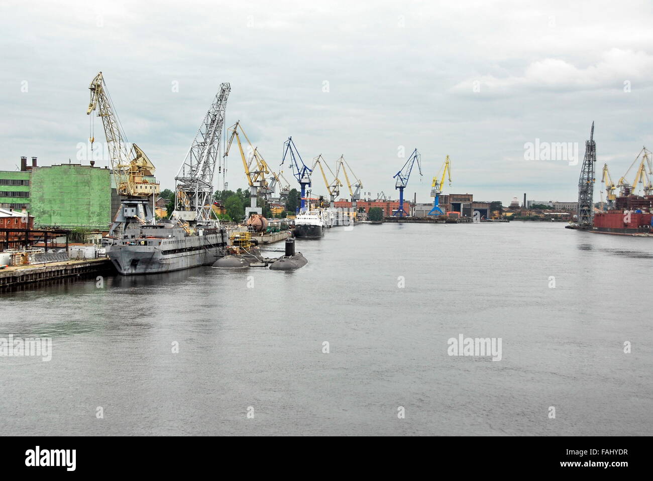 Saint petersburg museum submarine hi-res stock photography and images ...