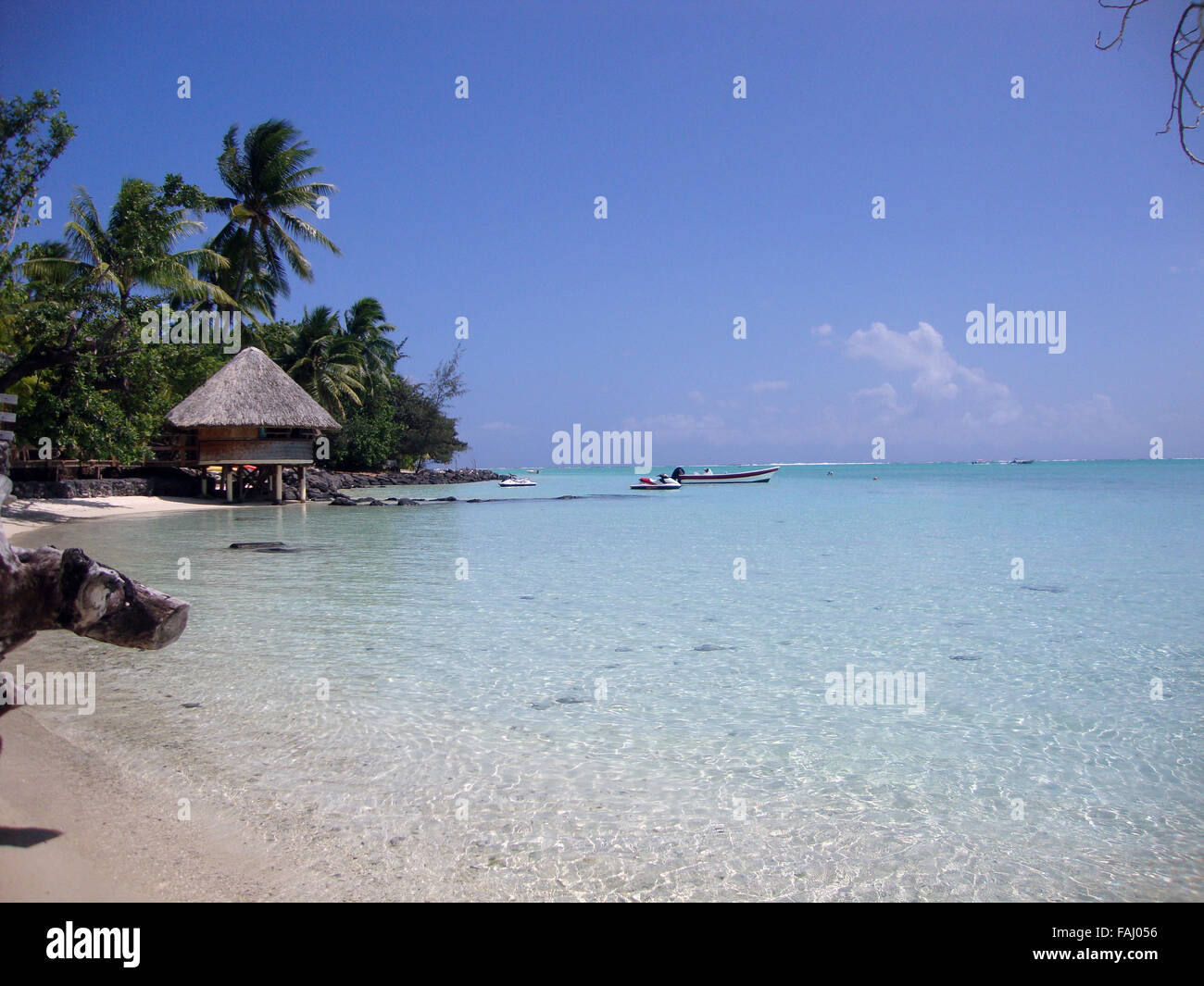 View of Matira Beach, Bora Bora, French Polynesia Stock Photo - Alamy