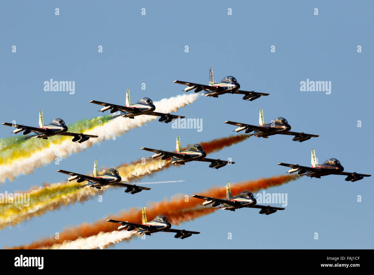 Italian tri colour flag hi-res stock photography and images - Alamy