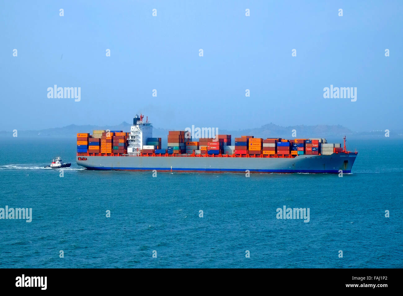 Container Ship San Francisco Bay California US Pacific Ocean Stock ...