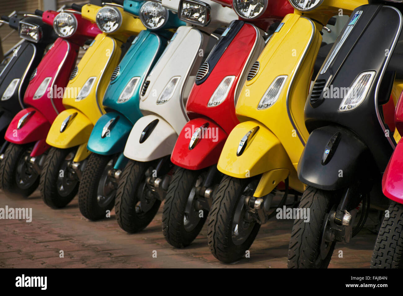 Moto vespa hi-res stock photography and images - Alamy