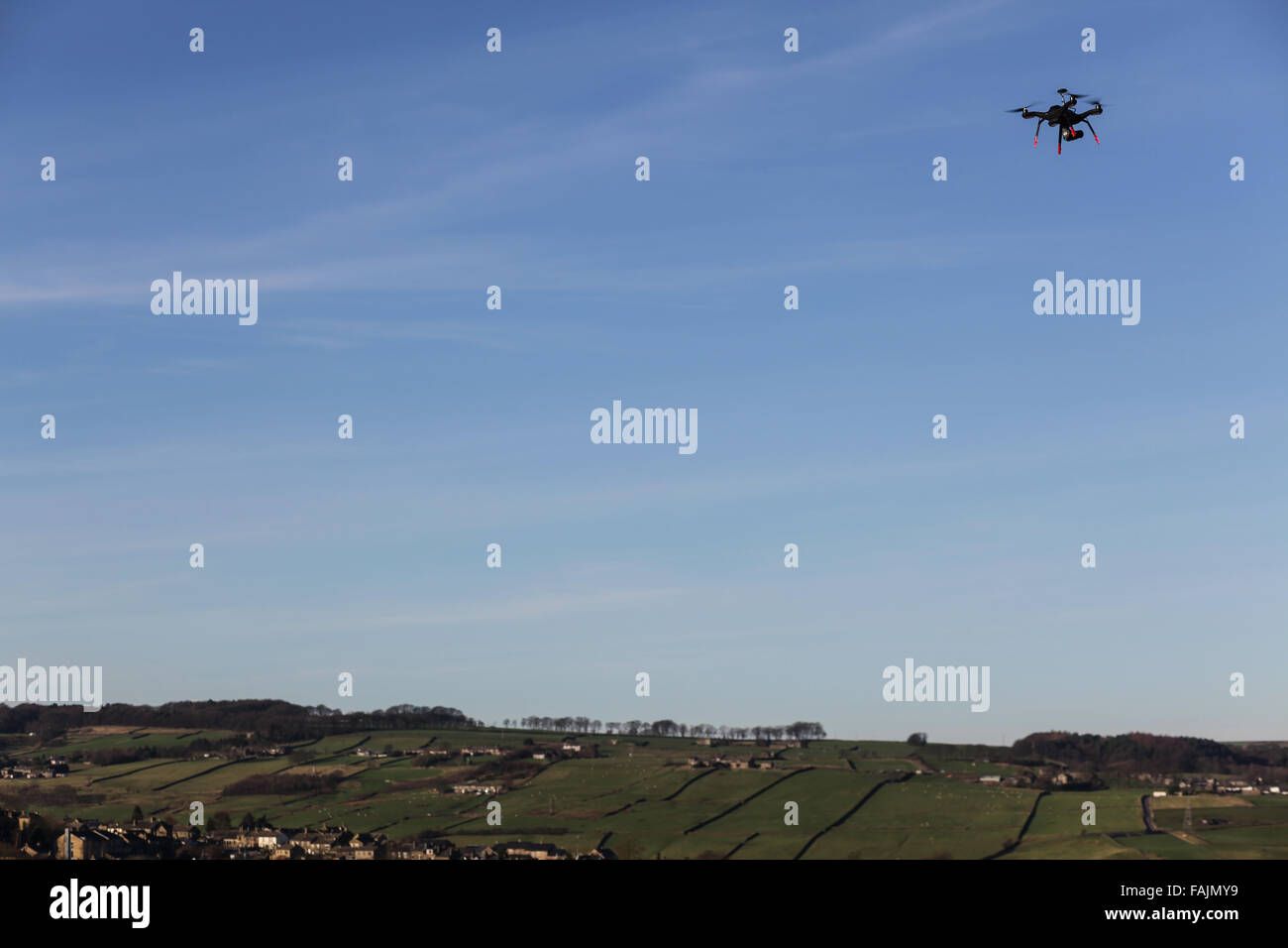 Drone camera video platform flying hi-res stock photography and images ...