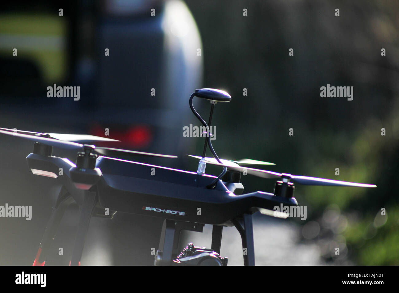 3DR Robotics solo UAV consumer products, drone filming platform with ...