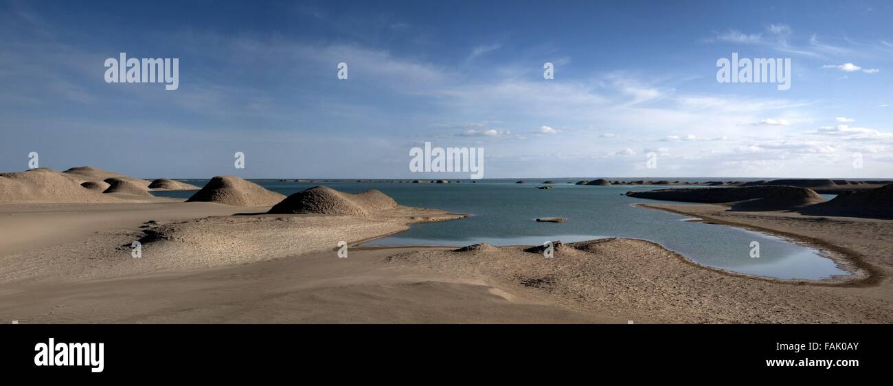 Xinjiang landforms hi-res stock photography and images - Alamy