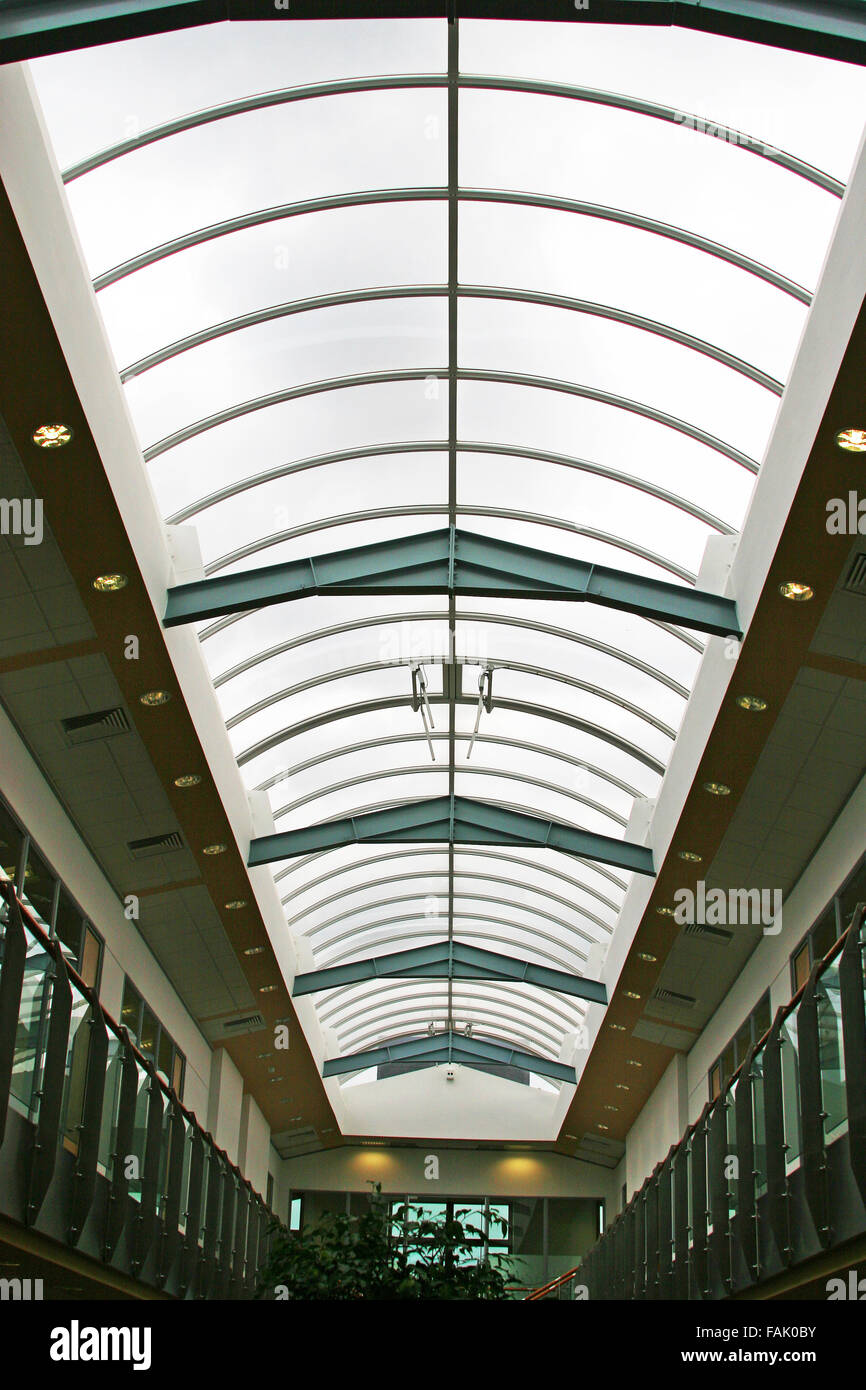 Glass roof hi-res stock photography and images - Alamy