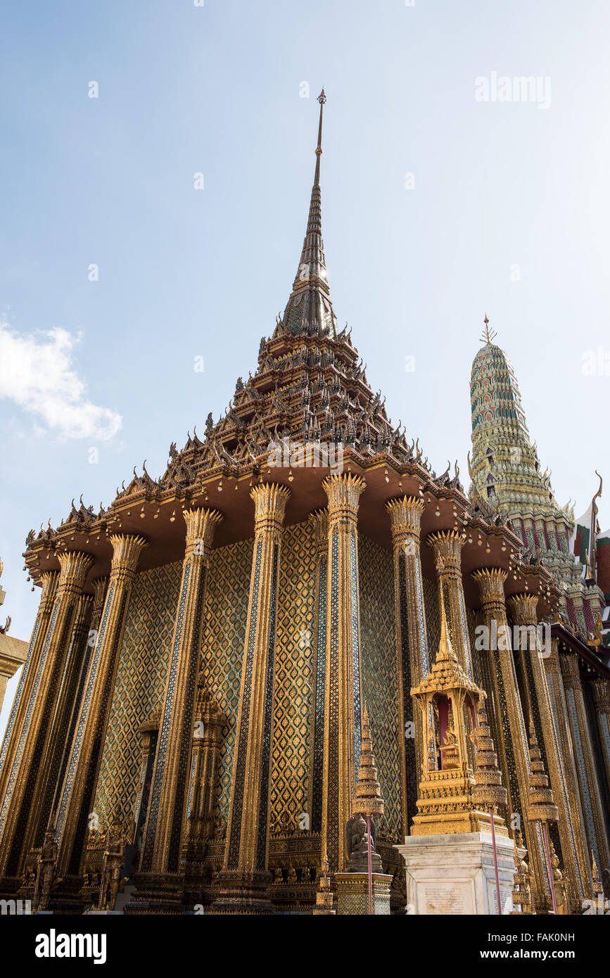 Indochina emerald buddha hi-res stock photography and images - Alamy