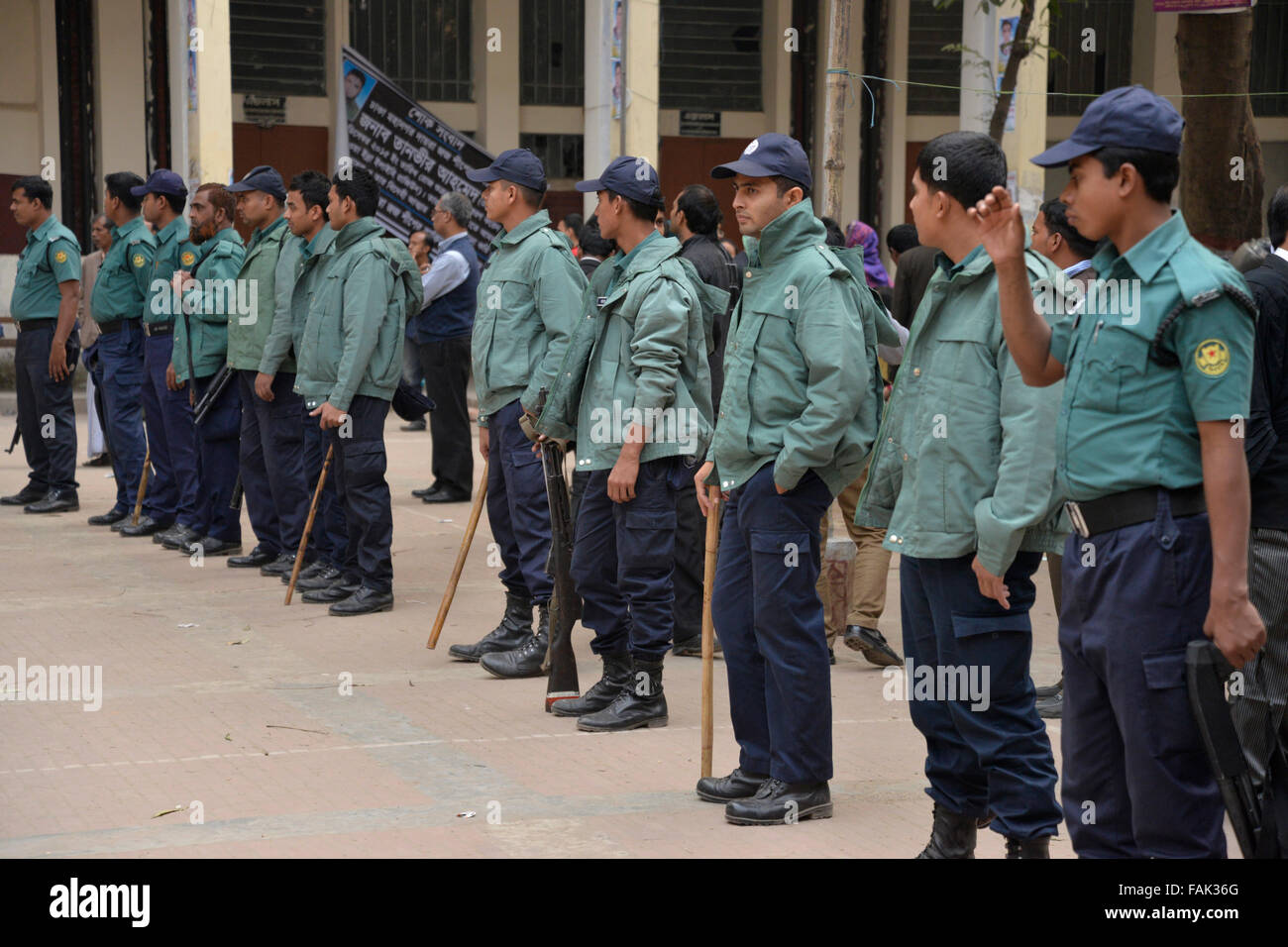 Dhaka, Bangladesh. 31st Dec, 2015. Bangladesh police stand guard ...