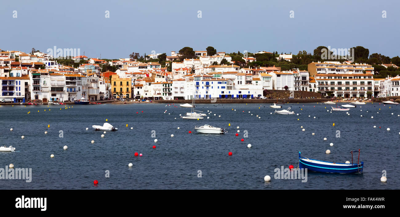 Cadaques seafront port hi-res stock photography and images - Alamy
