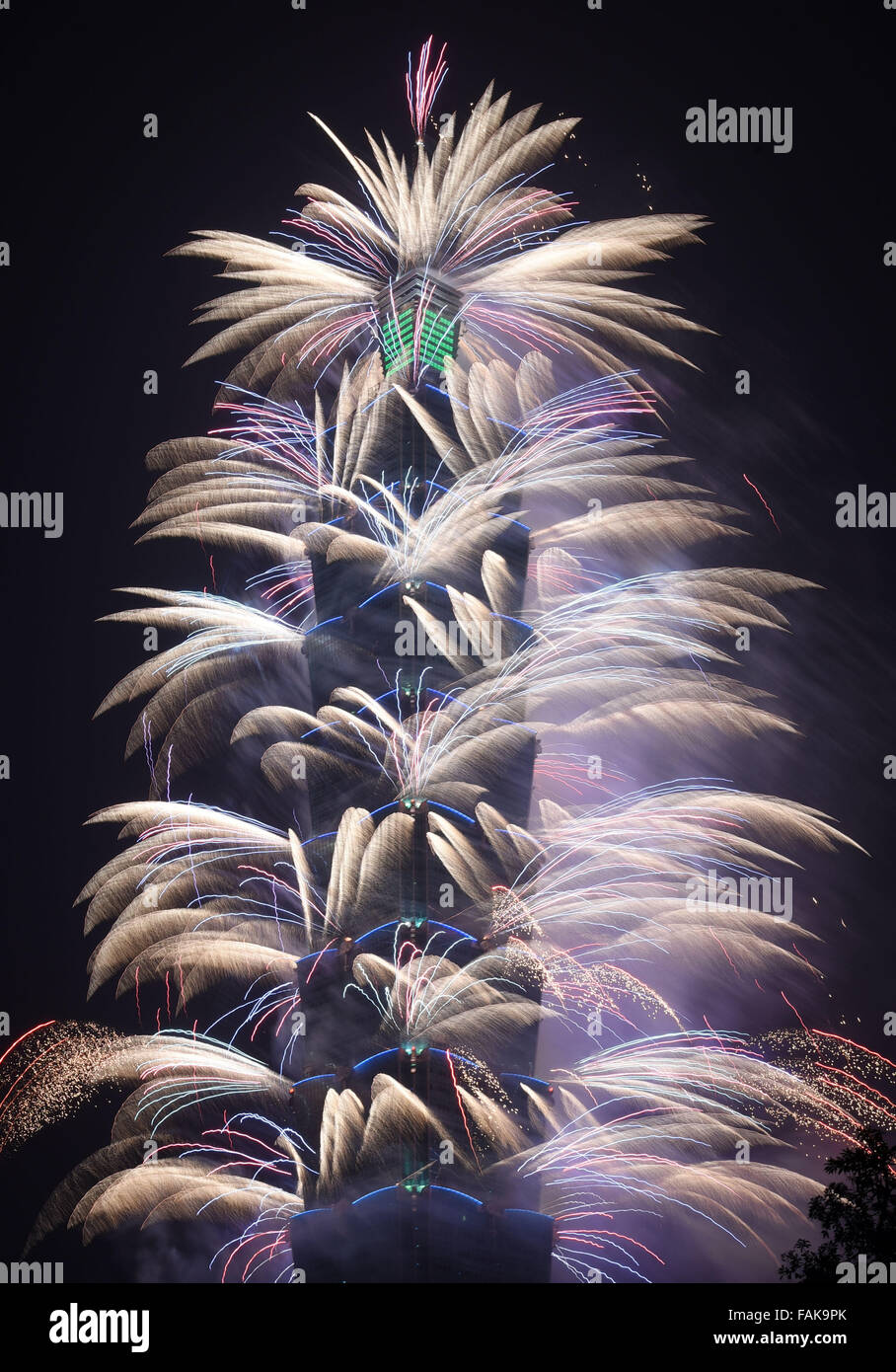 Taipei 101 fireworks hi-res stock photography and images - Alamy