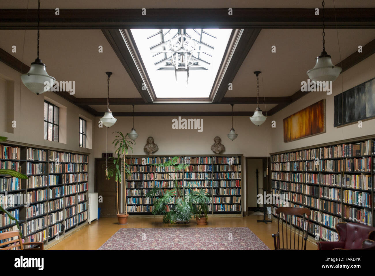 young men's reading room society New Haven CT Stock Photo - Alamy
