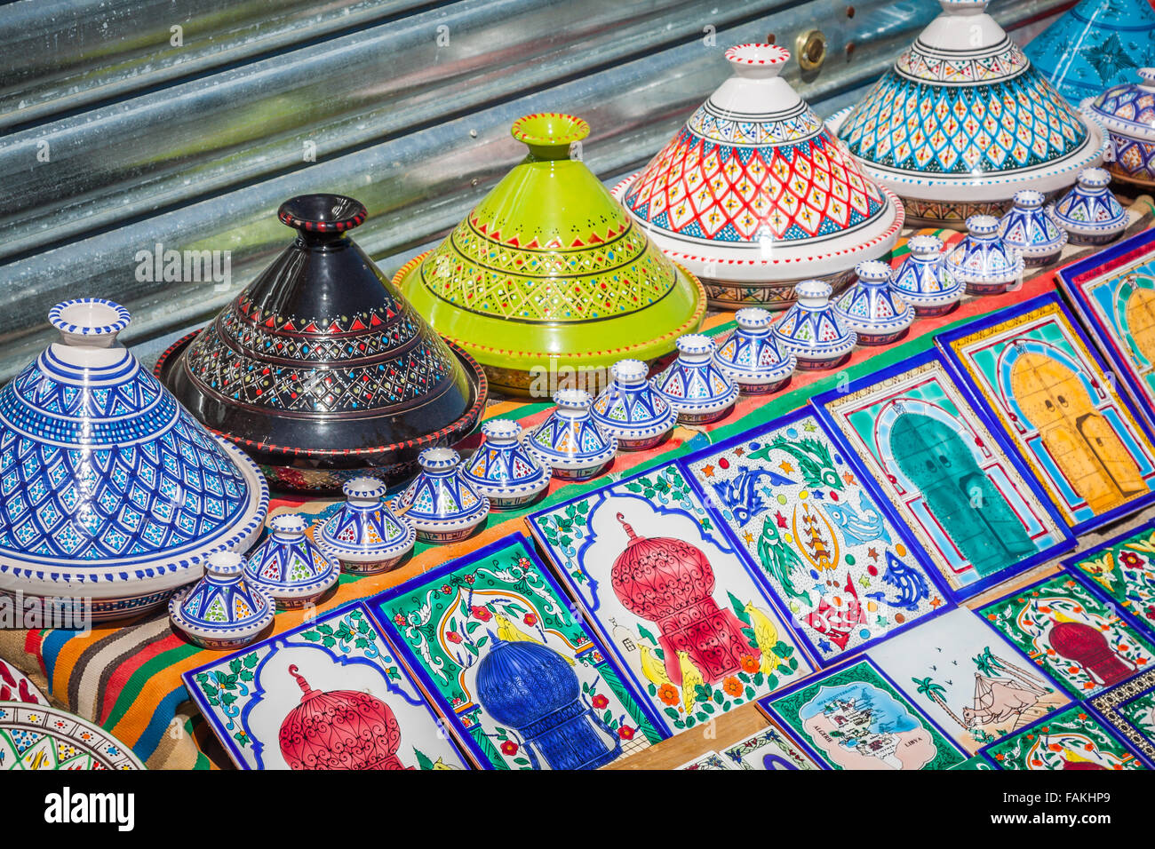 Pottery arabian style hi-res stock photography and images - Alamy