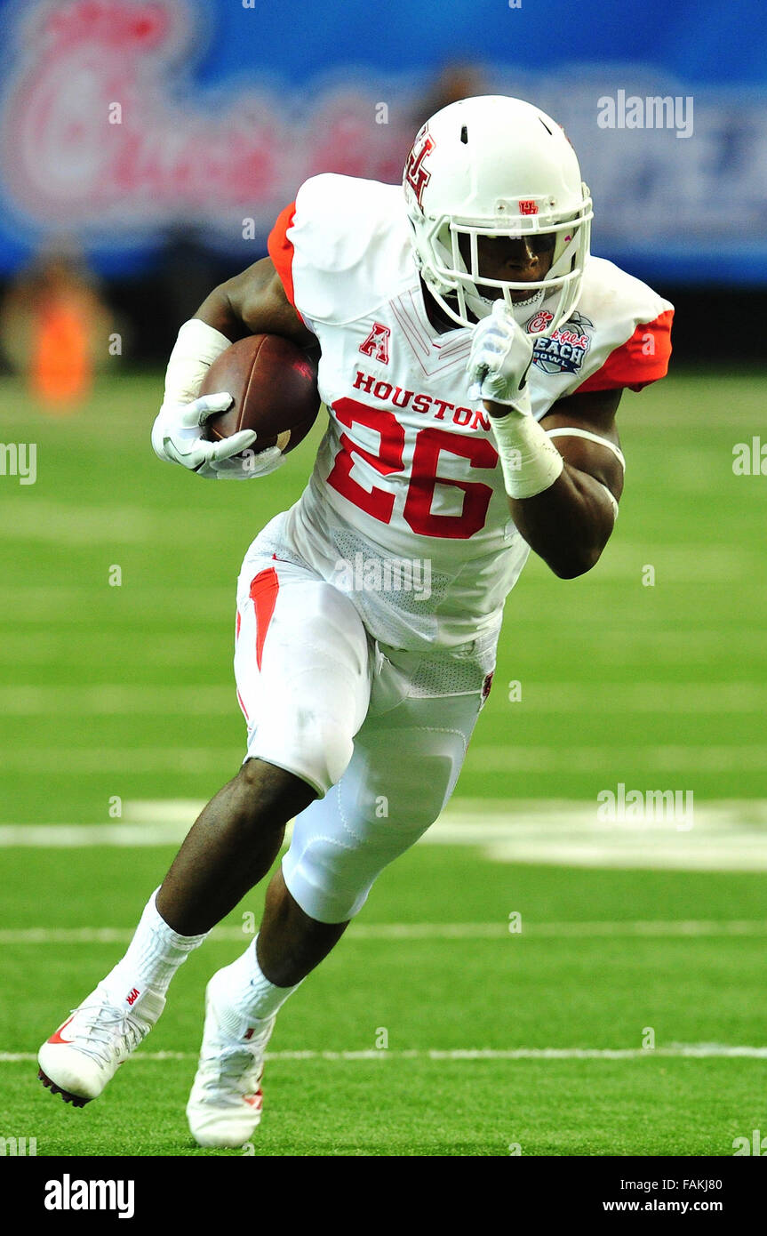 Atlanta Georgia, USA. 31st Dec, 2015. houston RB Tyreik Gray (#26) in ...