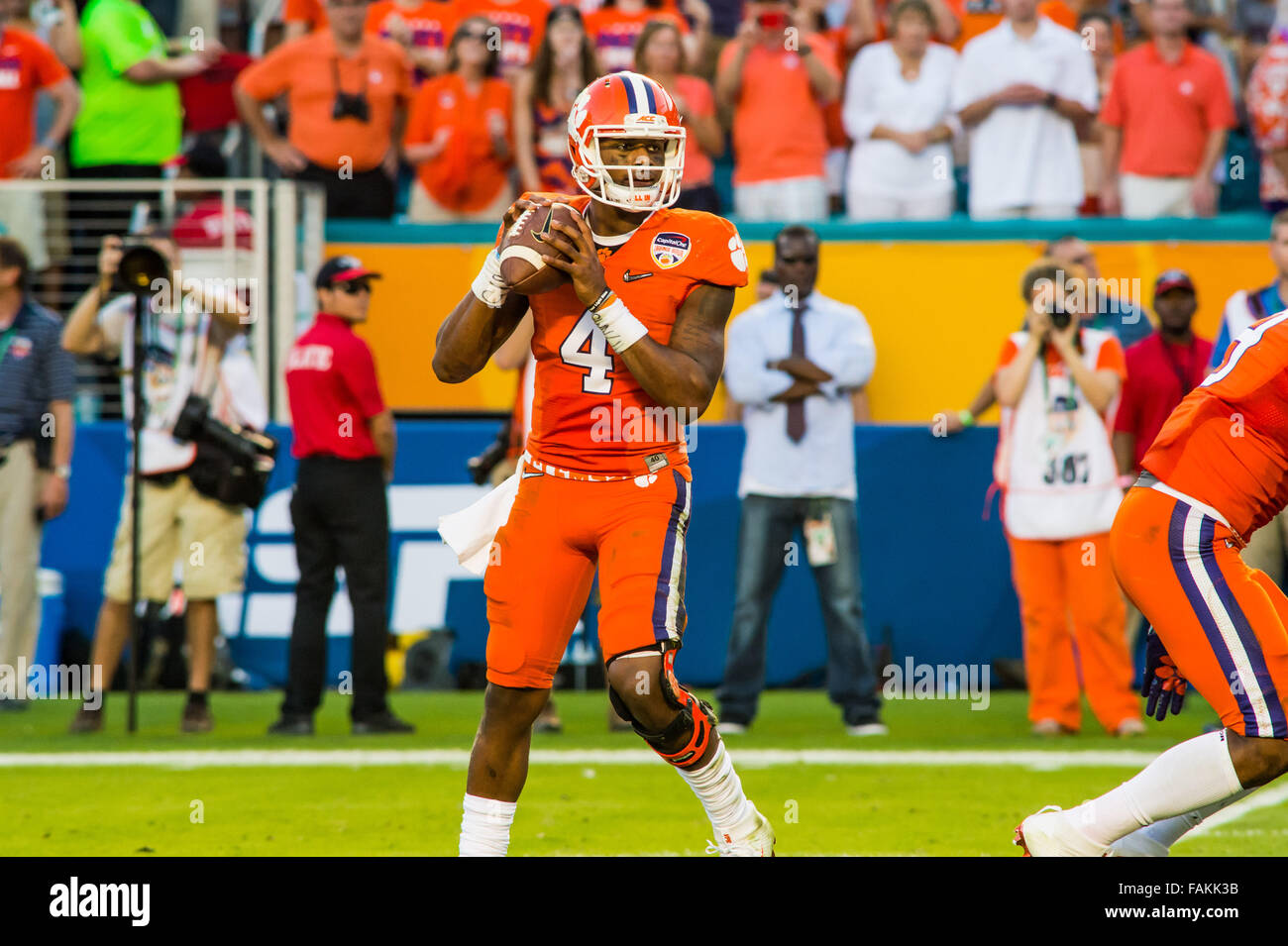 Miami Gardens, USA. 31st Dec, 2015. Clemson Tigers quarterback Deshaun ...