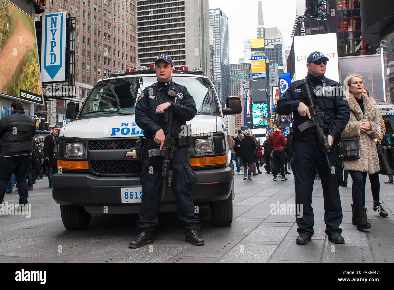 New York, United States. 31st Dec, 2015. Heavily armed NYPD ...