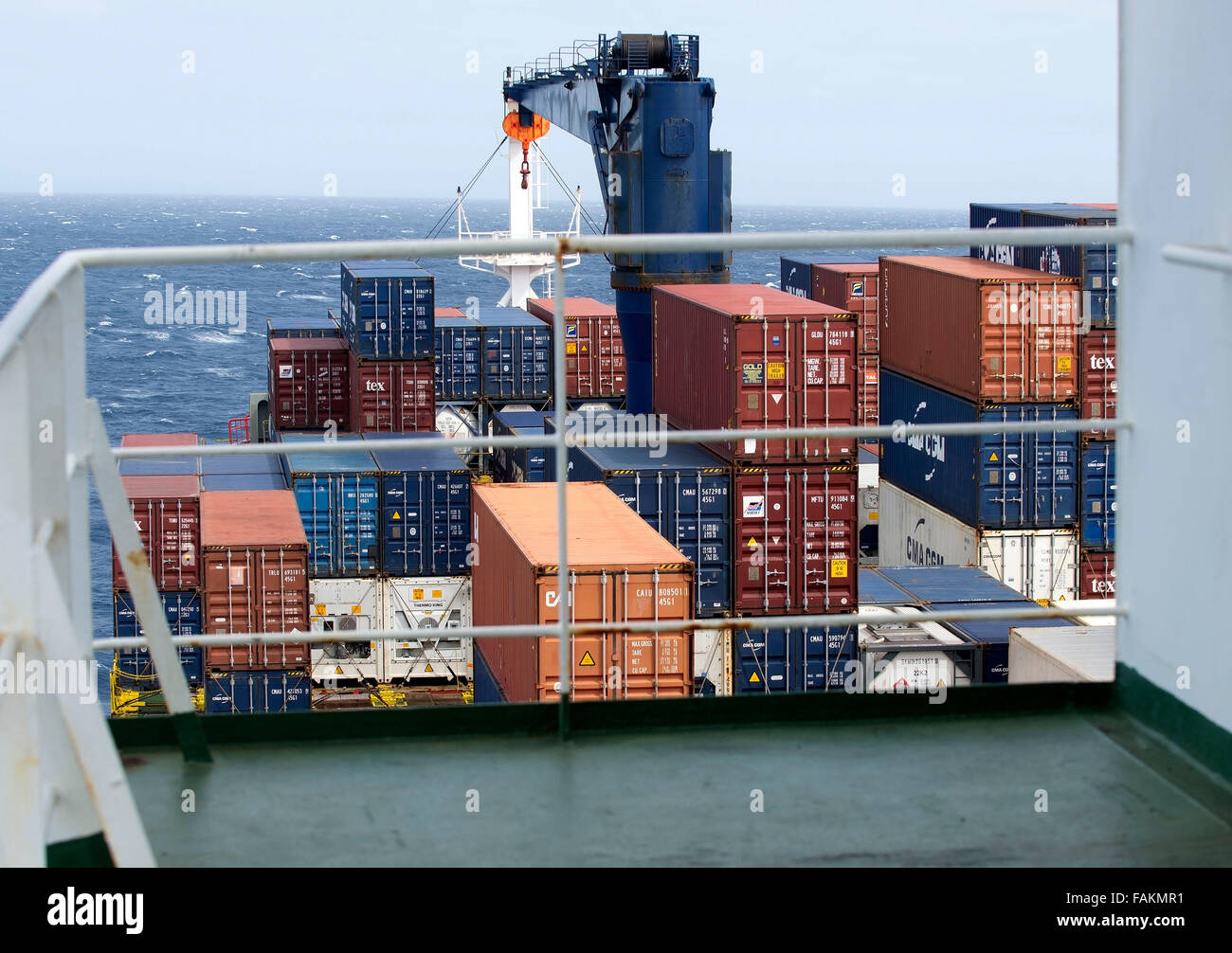 Crane containers ship loading hi-res stock photography and images - Alamy