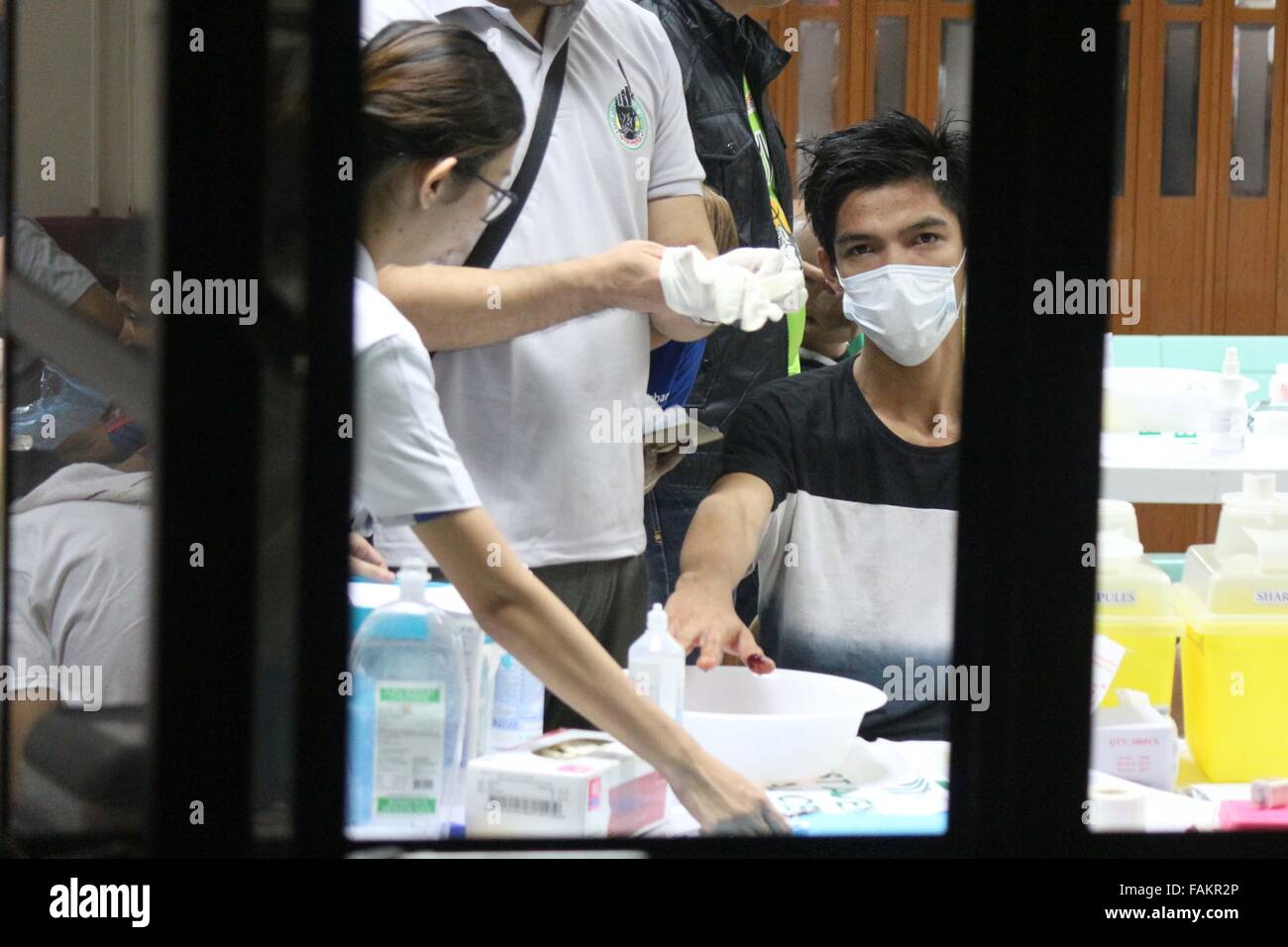 Philippines. 01st Jan, 2016. A firecrackers victim that welcome the new ...