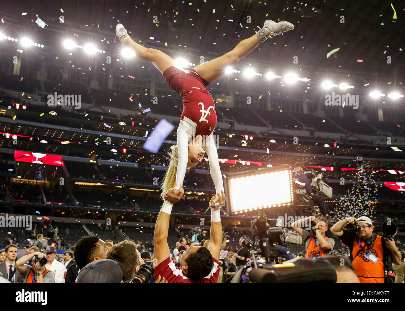 Arlington, TX, USA. 31st Dec, 2015. Alabama Crimson Tide cheerleaders ...