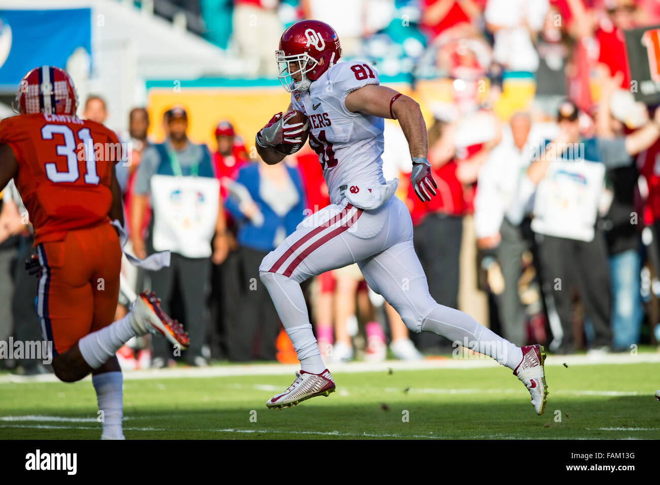Mark andrews ou hi-res stock photography and images - Alamy
