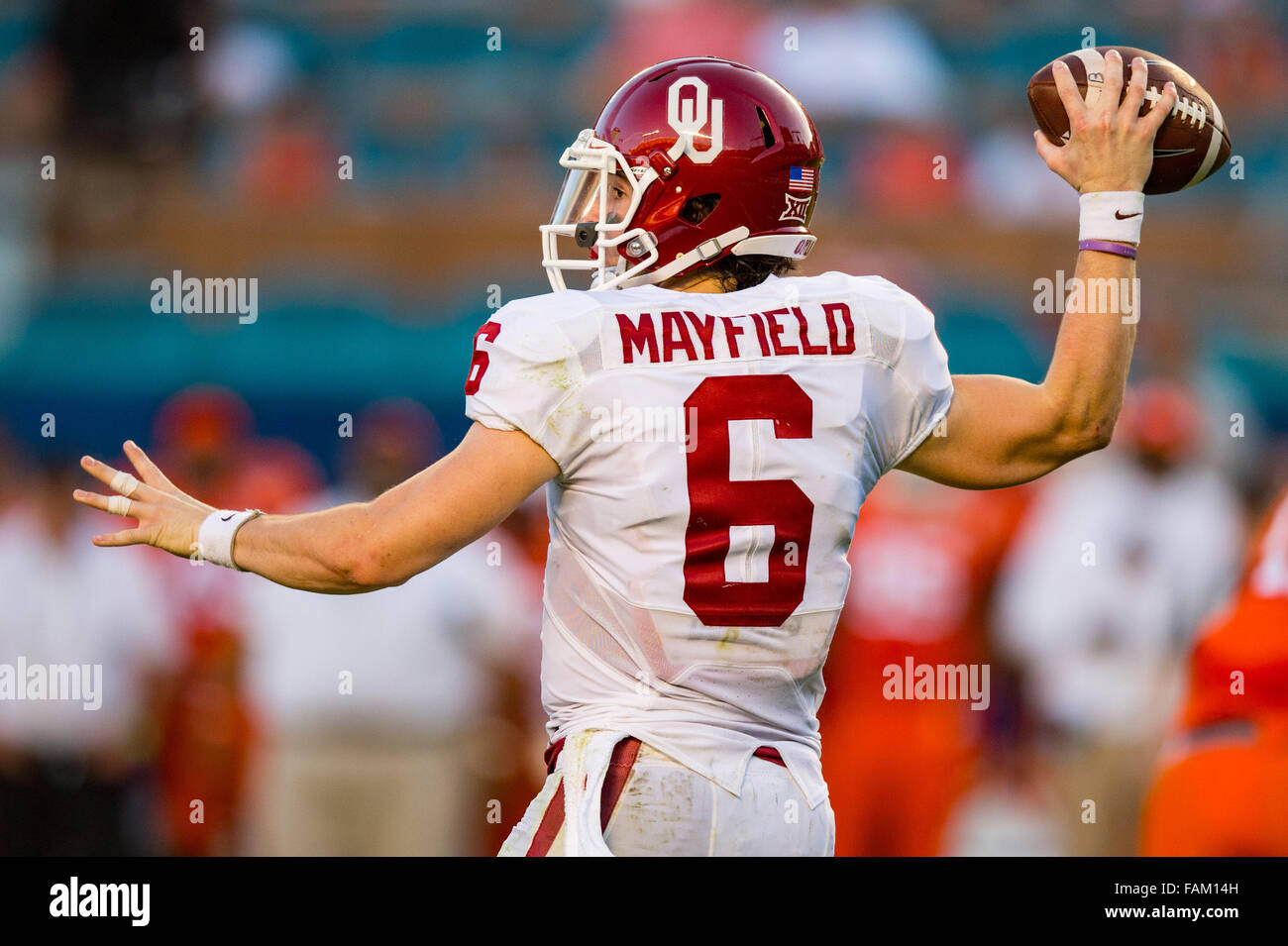 Baker mayfield orange hi-res stock photography and images - Alamy