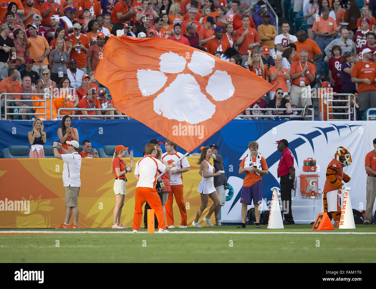 Clemson flag hi-res stock photography and images - Alamy