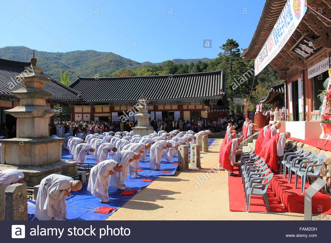 Buddhist Initiation Ceremony Stock Photos & Buddhist Initiation ...