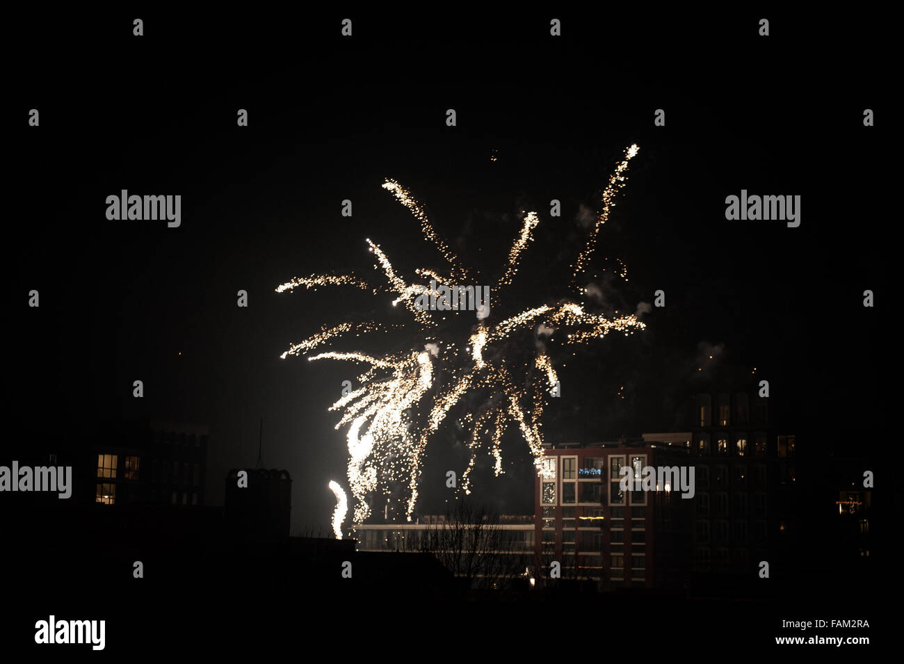 Nijmegen, The Netherlands. 01st January, 2016. 2016 New Years fireworks ...