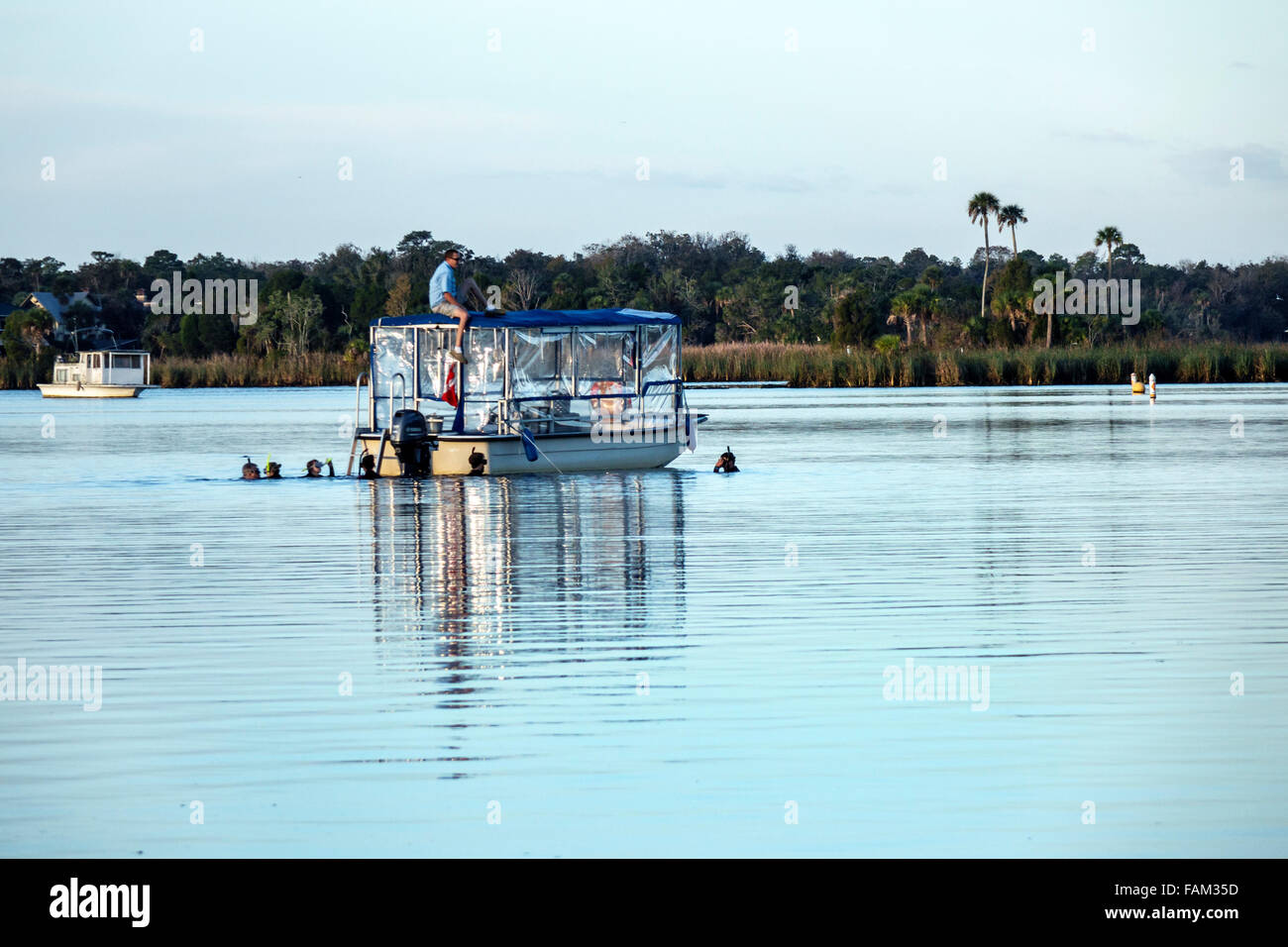 Florida Crystal River water,Kings Bay water,Crystal River water ...