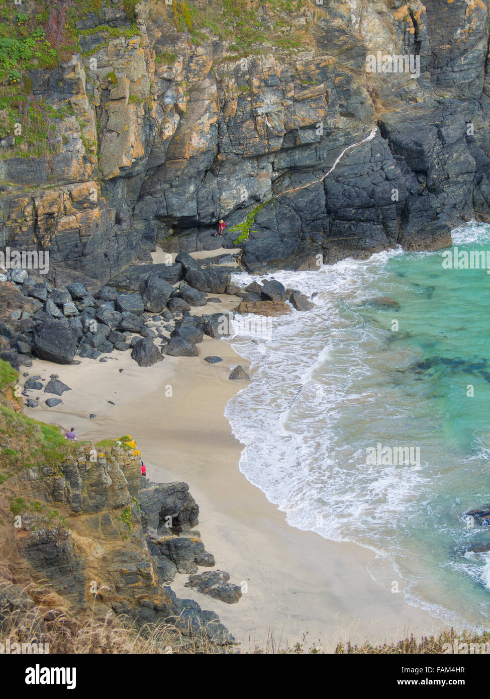 Housel Cove & Beach, Housel Bay, Lizard Peninsula, Cornwall, England ...